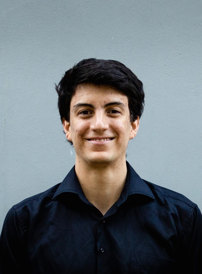 Meet the Circus Graduate from Le Lido - Eyal Bor - StageLync